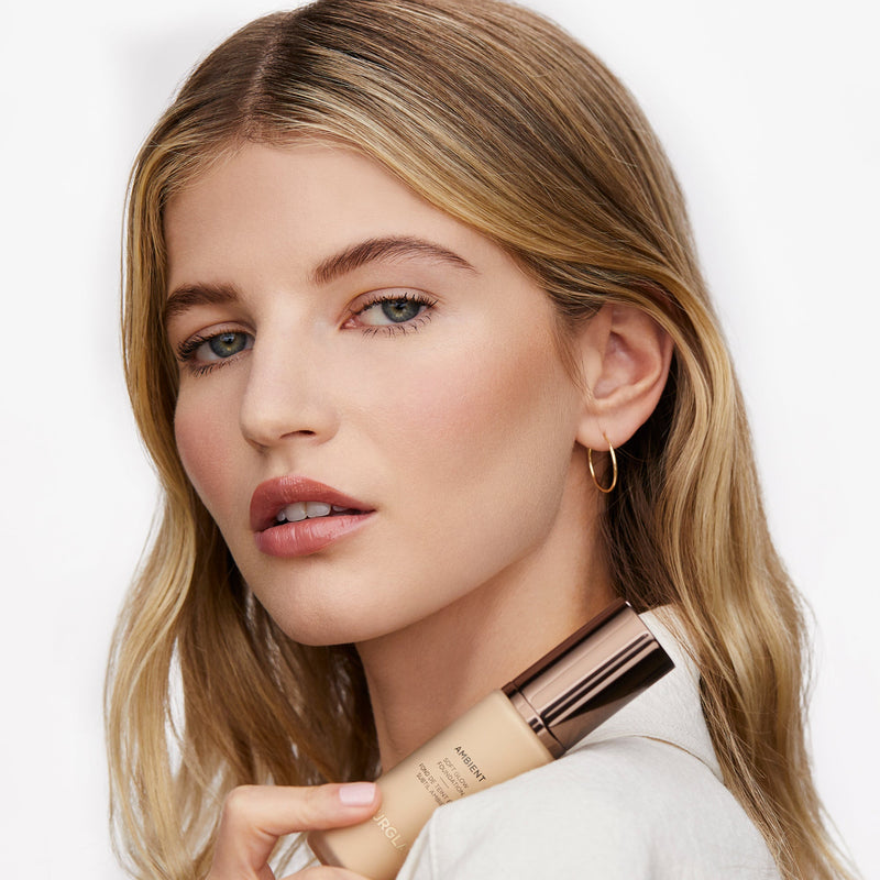 Ambient Soft Glow Foundation – Hourglass Cosmetics